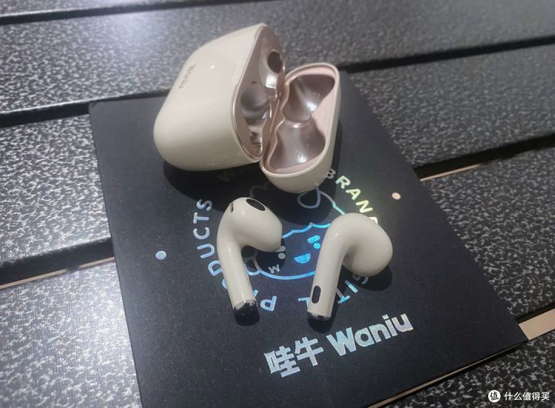 想入手一款性价高的主动降噪耳机吗？哇牛W1 pro真无线蓝牙耳机开箱实测！_蓝牙耳机_什么值得买