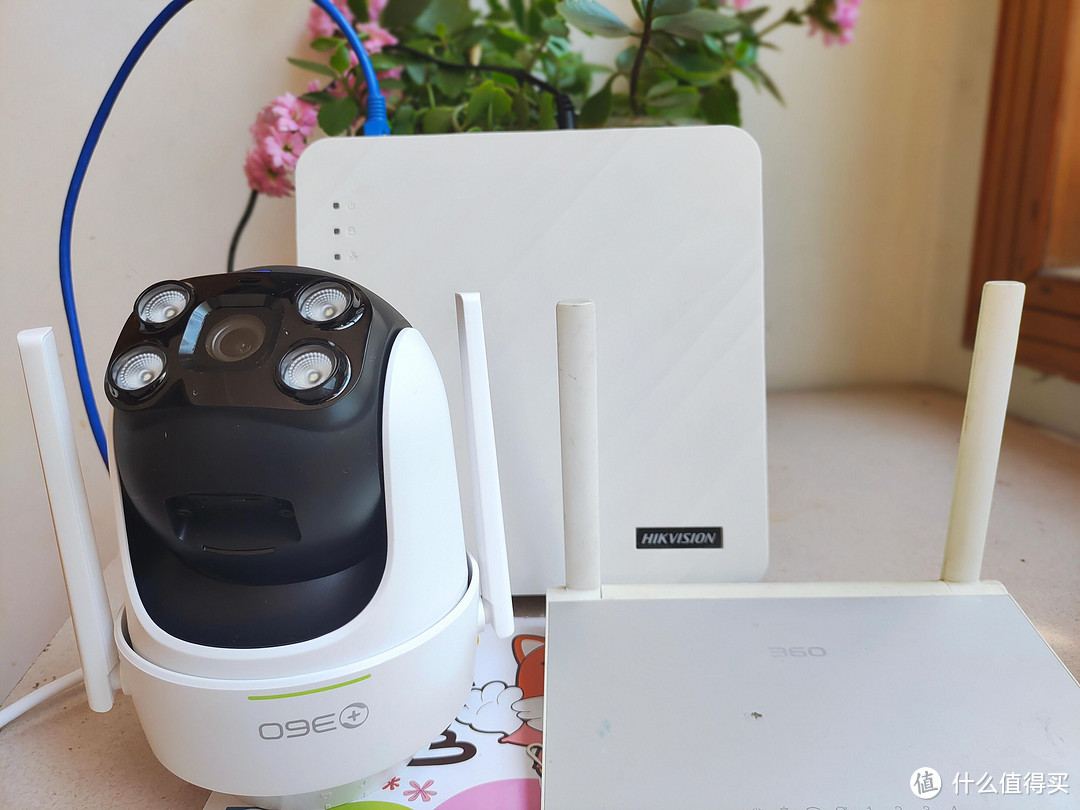 360又搞事情了，首款AI户外球机6Pro强势来袭，400W超清AI全景守护，看家看车两不误_智能摄像机_什么值得买