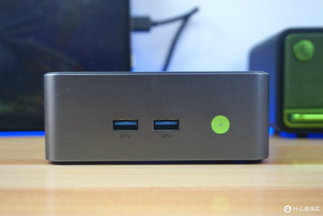极摩客M2迷你主机测评：11代i7处理器，跑分超百万，玩3A也不卡？_台式机_什么值得买