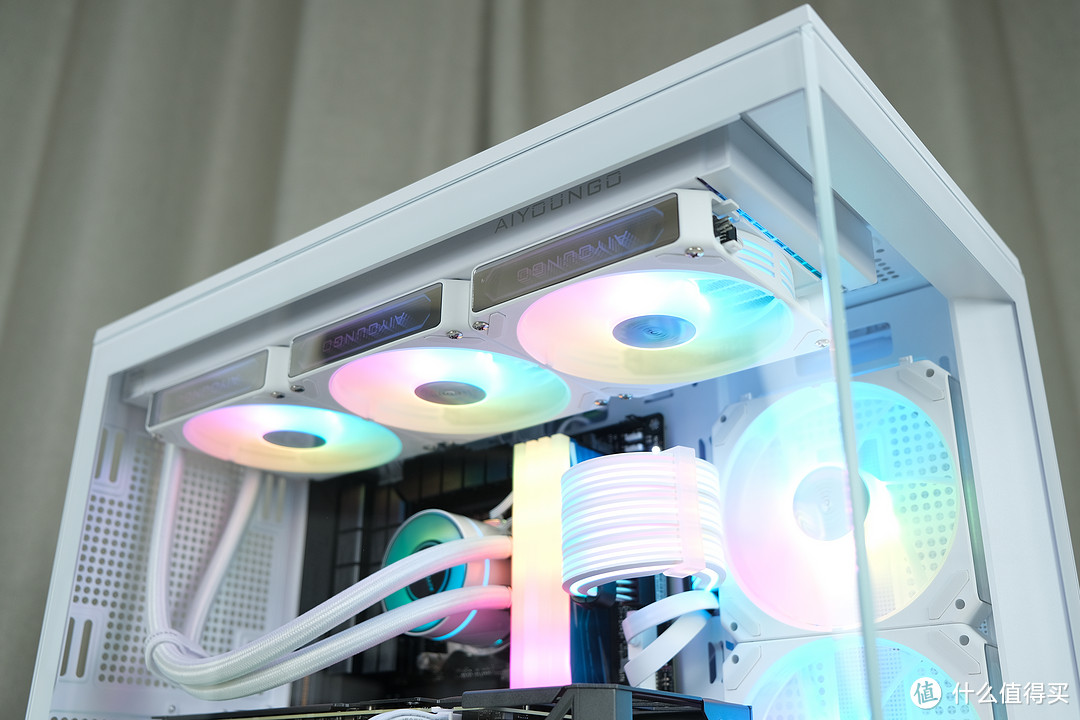 小巧精致海景房：爱国者 星璨 岚 270°海景房机箱 上手体验_机箱_什么值得买