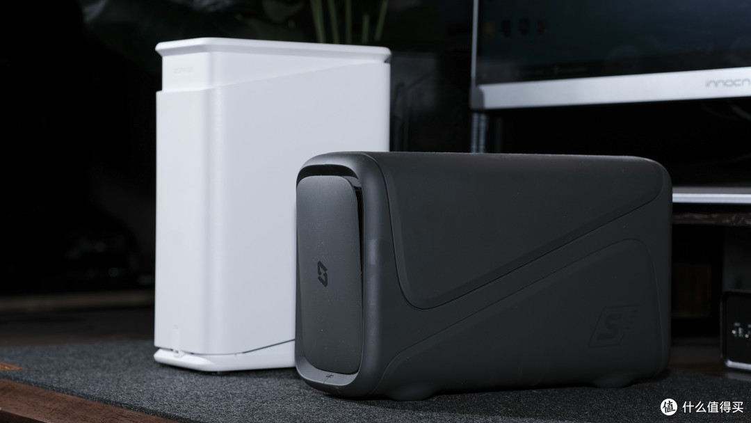 极空间Z2Pro开始支持SSD，固态硬盘对NAS意味着什么，到底应该怎么选？_NAS存储_什么值得买