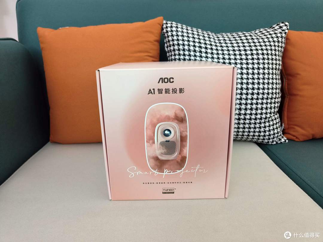 一款投影仪，解锁多种娱乐方式，AOC A1智能投影开启影音新时代！_投影仪_什么值得买