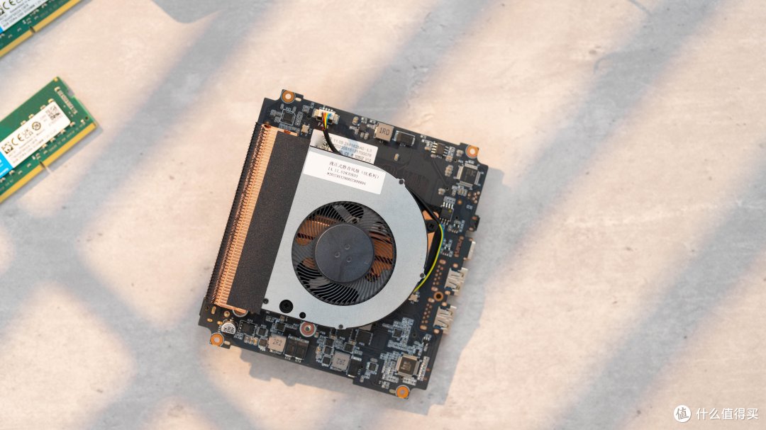 安静 低功耗 仅千元出头 10代处理器的mini电脑还值得买吗？：零刻SEi10 使用体验__什么值得买