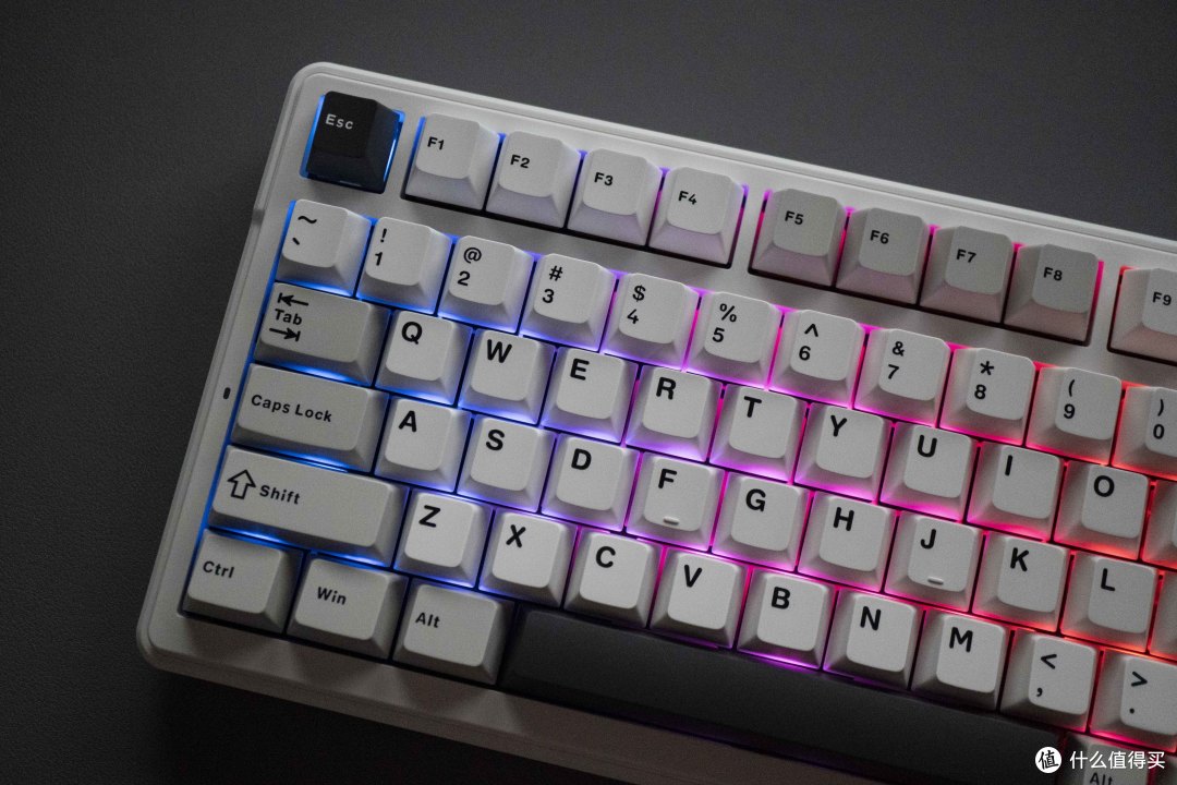 开箱狼蛛F99 Fr4版，上手感受+拆解+打字音，简单体验！_键盘_什么值得买