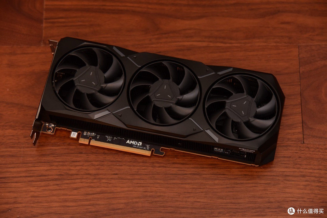 Golden Rabbit Edition万岁！AMD RX7900GRE首发实测！_显卡散热器_什么值得买