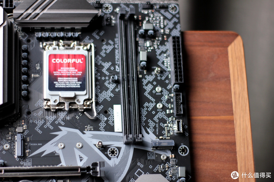 最强形态？双塔风冷换装 追风者T30 VS 振华 MEGACOOL 巨风，散热对比（基于七彩虹战斧 Z790AK-PLUS D5)_显卡_什么值得买