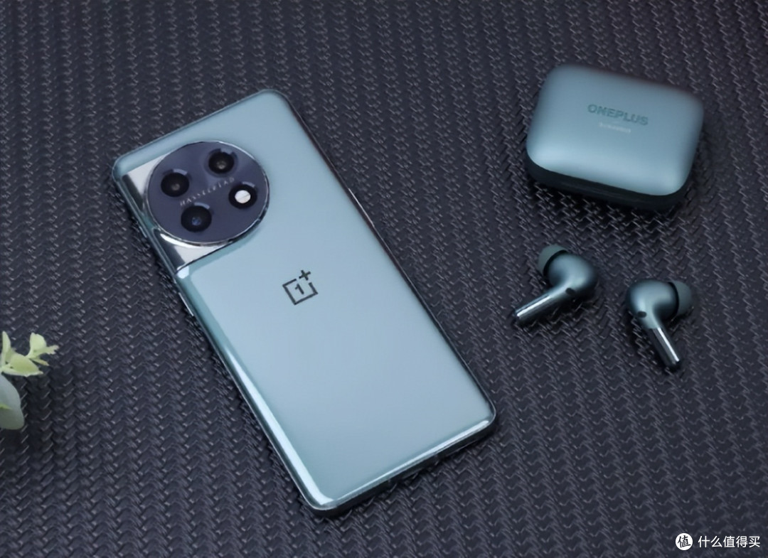 降至3677元！2K屏幕+骁龙8 Gen2，这款年初旗舰还值得买吗？_安卓手机_什么值得买