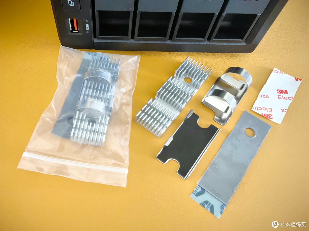 威联通TS-464C2到底升级了什么？多图展示C1&C2的差别对比【附无损数据迁移教程】_NAS存储_什么值得买