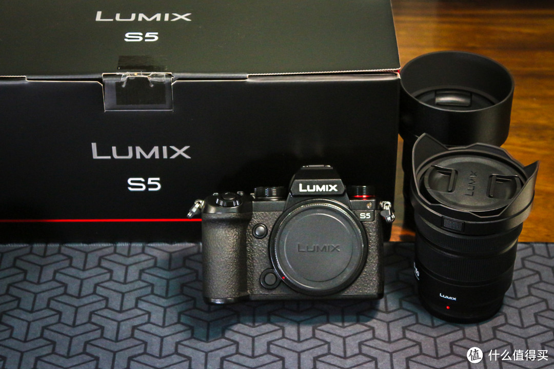 终于还是入了全画幅——松下S5(20-60/50mm)双镜头套装开箱_单电相机_什么值得买