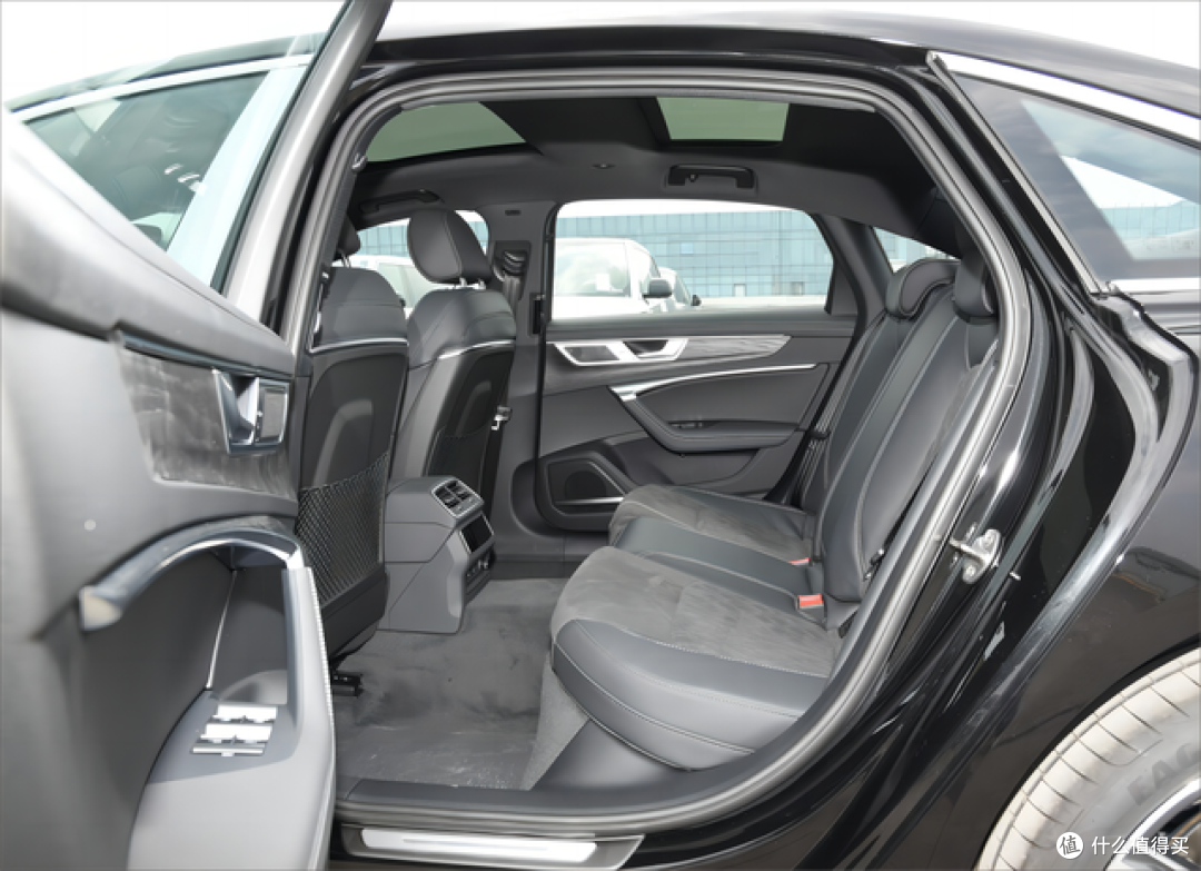 奥迪A6L到底怎么样？别光听4S店忽悠，看看车主都怎么说_轿车_什么值得买