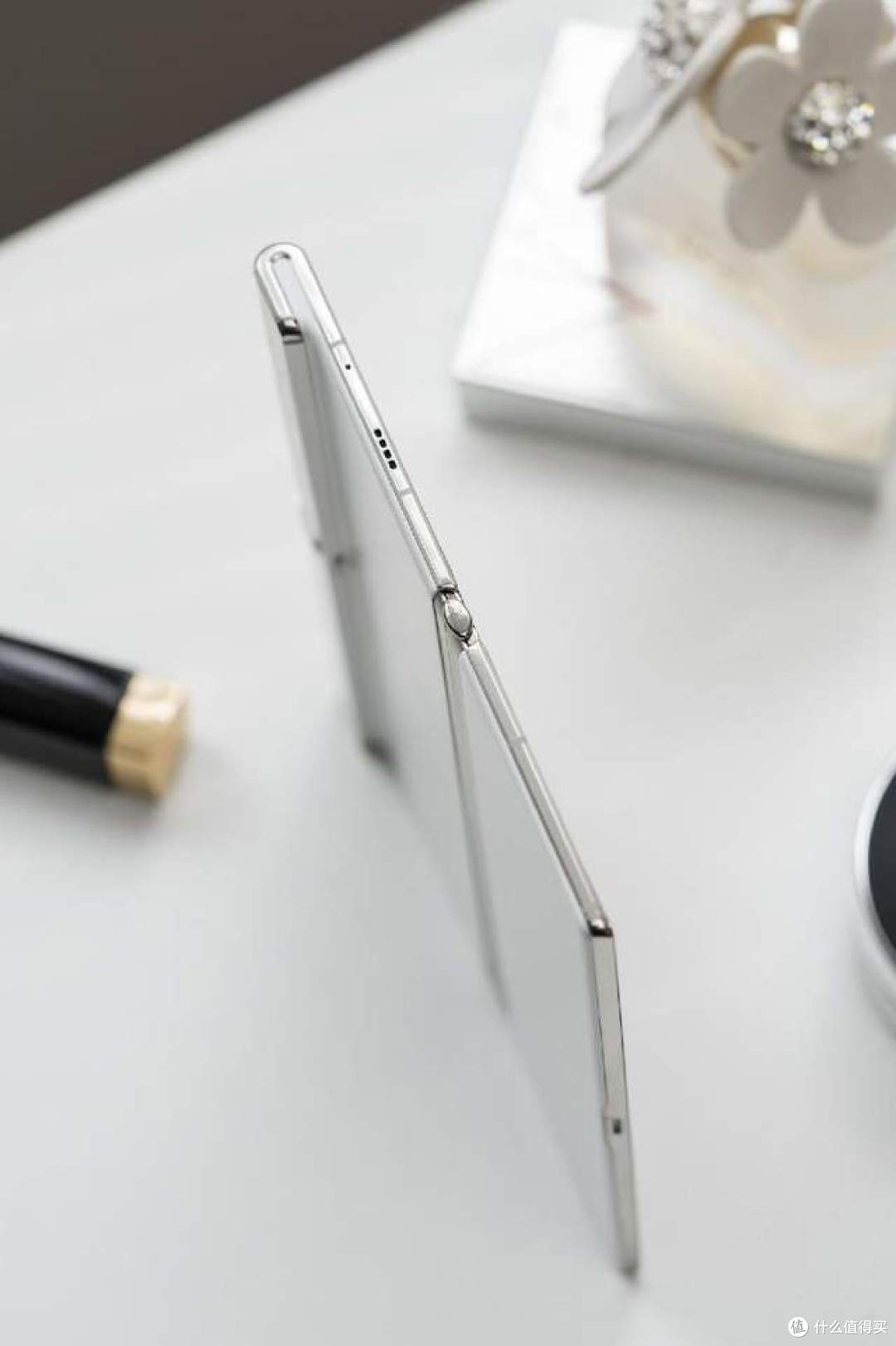 荣耀V Purse：一种很新的“时尚单品”_手机_什么值得买