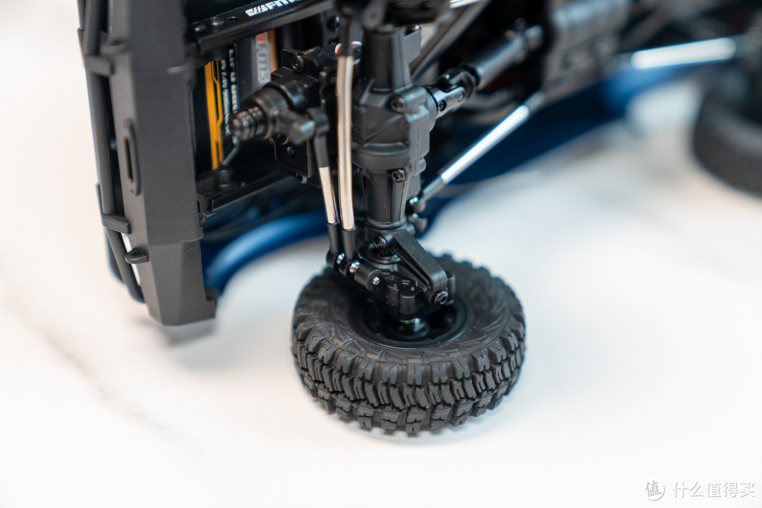 fms 1/18 丰田LC80 FCX18——功能最多的18比例攀爬车_遥控玩具_什么值得买