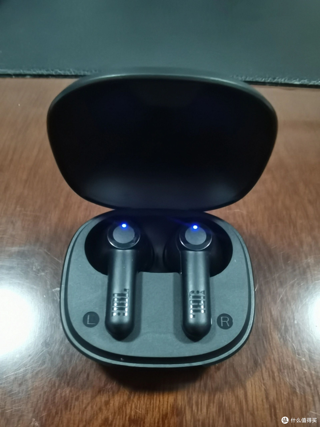 JBL COMPACT: 完美音质，轻松携带_耳机_什么值得买