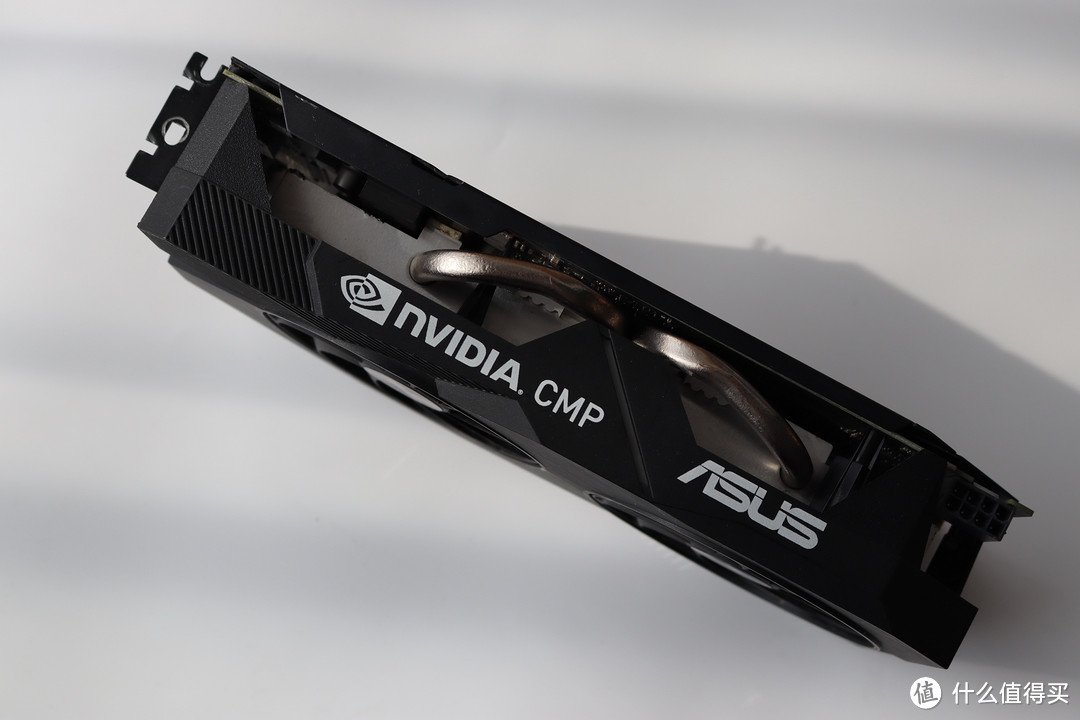 当锐龙5700G遇到魔改40HX，双显卡成就达成，跑分127万如此简单_主板_什么值得买