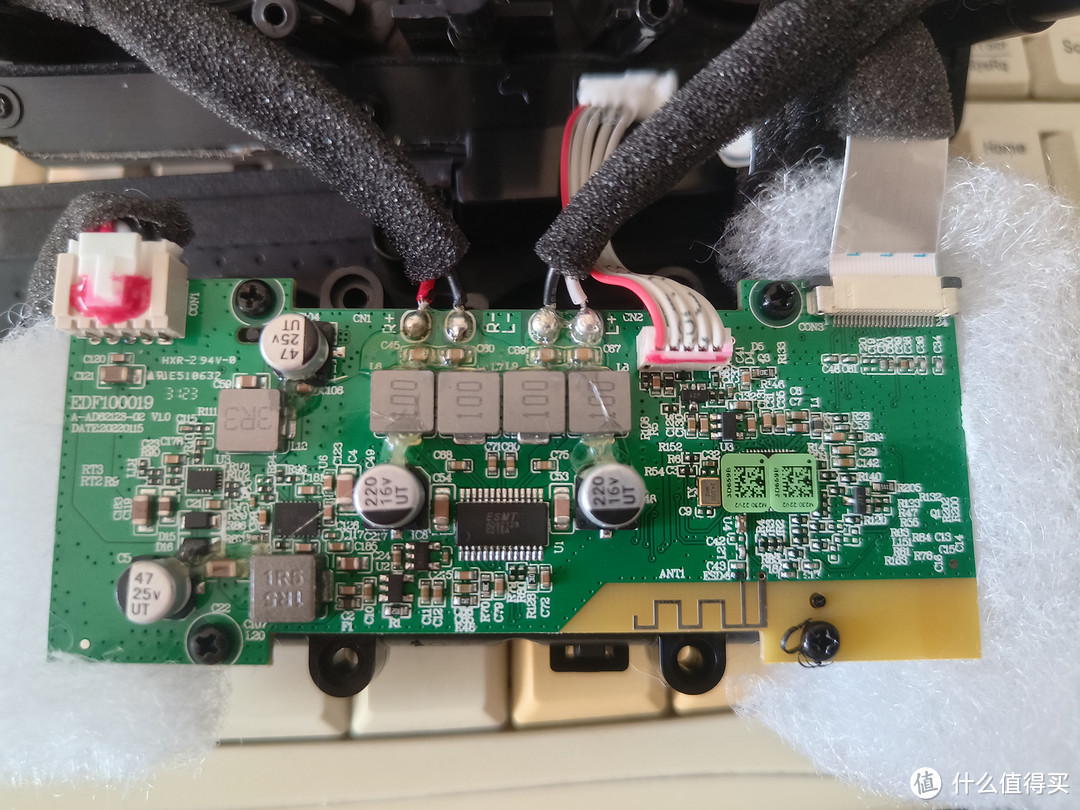 【音响拆解】漫步者怎么想的？续航反向虚标？M230复古蓝牙音箱测评_音箱_什么值得买