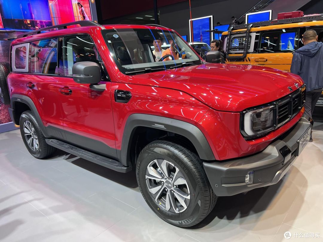 17.98万起！最独特潮玩“方盒子”全新BJ40广展上市_SUV_什么值得买