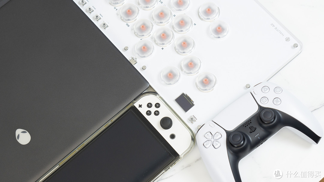 这手感、这价格、这设计，打这一刻起，HITBOX开卷了！HAUTE PAD T系列上手实操！_游戏硬件_什么值得买