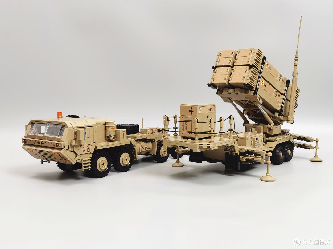 爱国者导弹脚下的风火轮-M983装备运输车_拼插积木_什么值得买