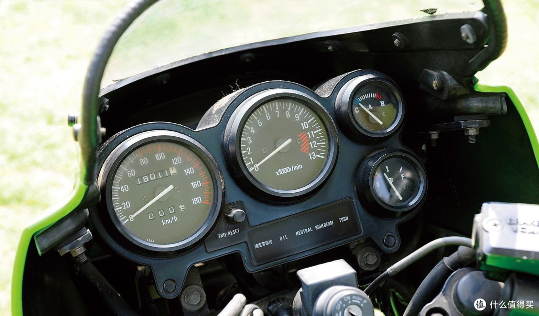 两颗心脏的东瀛快车——1984 Kawasaki KR250/1984 川崎 KR 250_摩托车整车_什么值得买