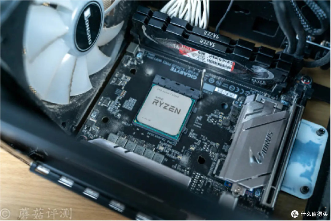低成本小小的升级一下核心，又能愉快的玩耍了，小主机AMD 3400G升级5700G_CPU_什么值得买