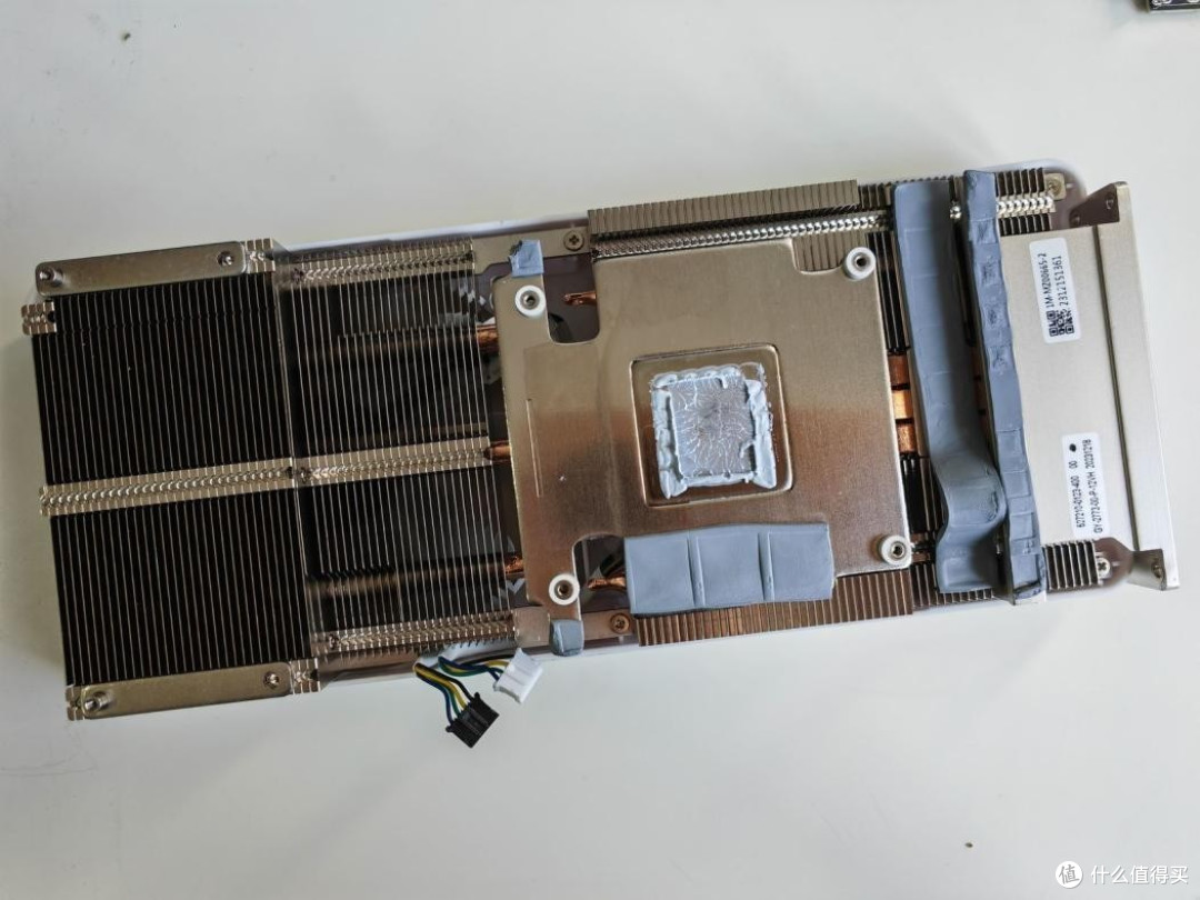 AI性能狂飙！耕升 GeForce RTX 4070 SUPER 踏雪Mini性能解禁_显卡_什么值得买