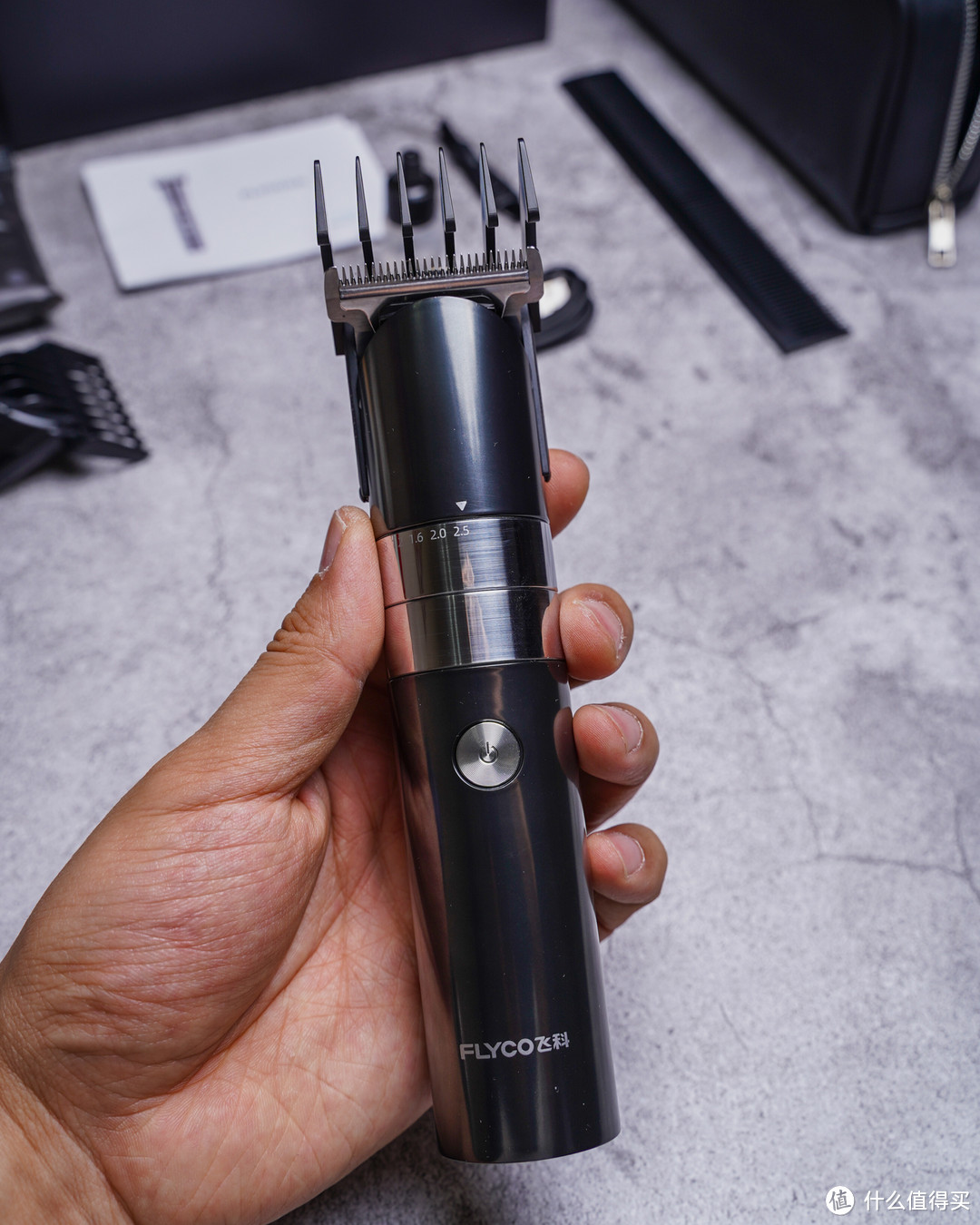 飞科理发器FC5825，轻松做自己的tony老师_电动理发器_什么值得买