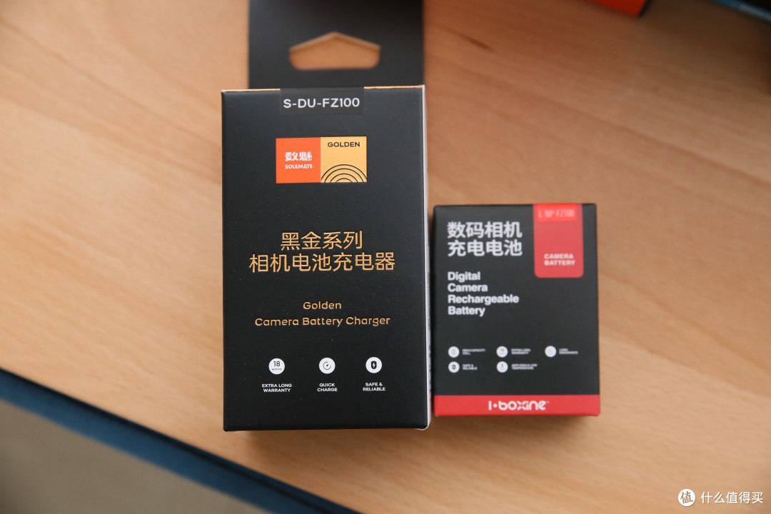 复古范就该这么玩，索尼A7C2超实用配件分享__什么值得买