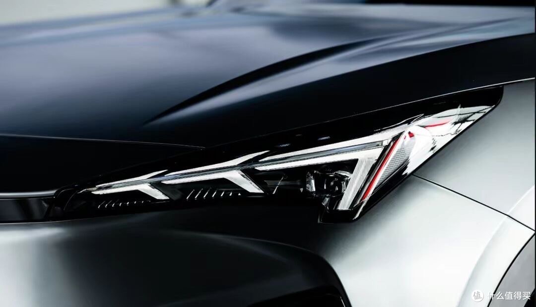 有800V平台、L2和透明底盘的中型SUV，15万出头就能买阿尔法T5_新能源车_什么值得买