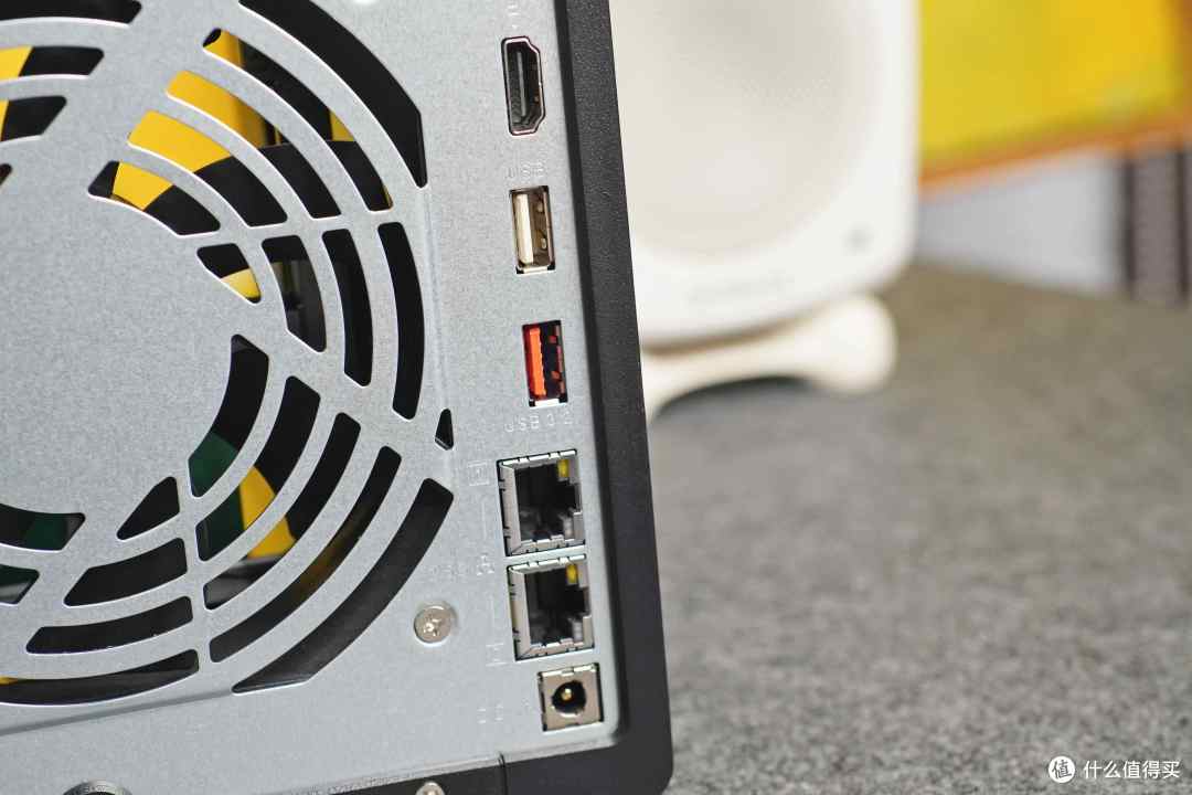 高性能存储解决方案，QNAP TS-466C开箱拆解及系统配置_NAS存储_什么值得买