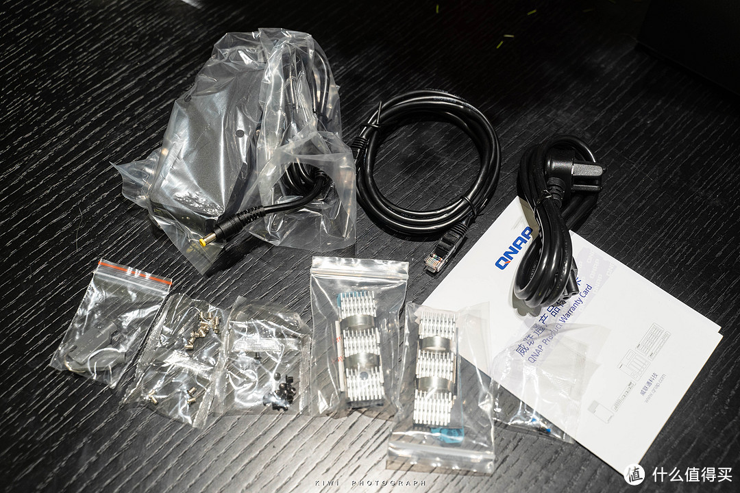 快过年了，给家里的NAS升个级吧----威联通TS-466C升级体验_NAS存储_什么值得买