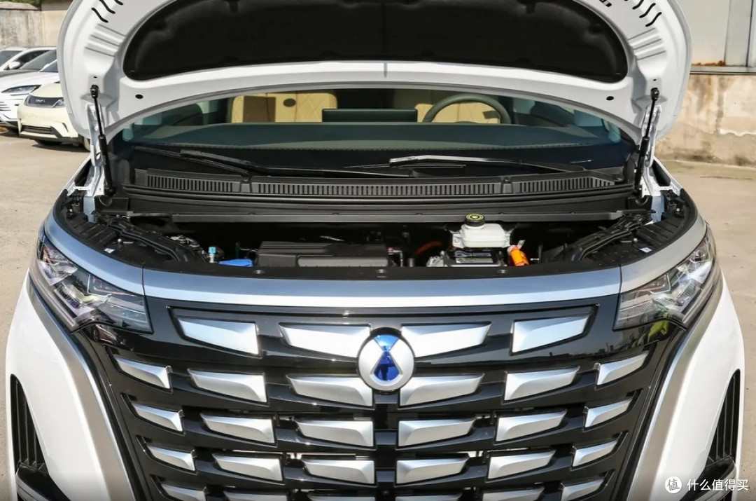 对标腾势D9 DM-i，传祺E9真不够格？实测见真章_新能源车_什么值得买