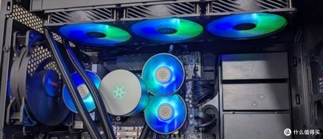 Silverstone银昕 IceMyst360和240水冷评测: 独特可堆叠式的水冷头风扇，相同安静噪音下，散热效能第一_散热器_什么值得买
