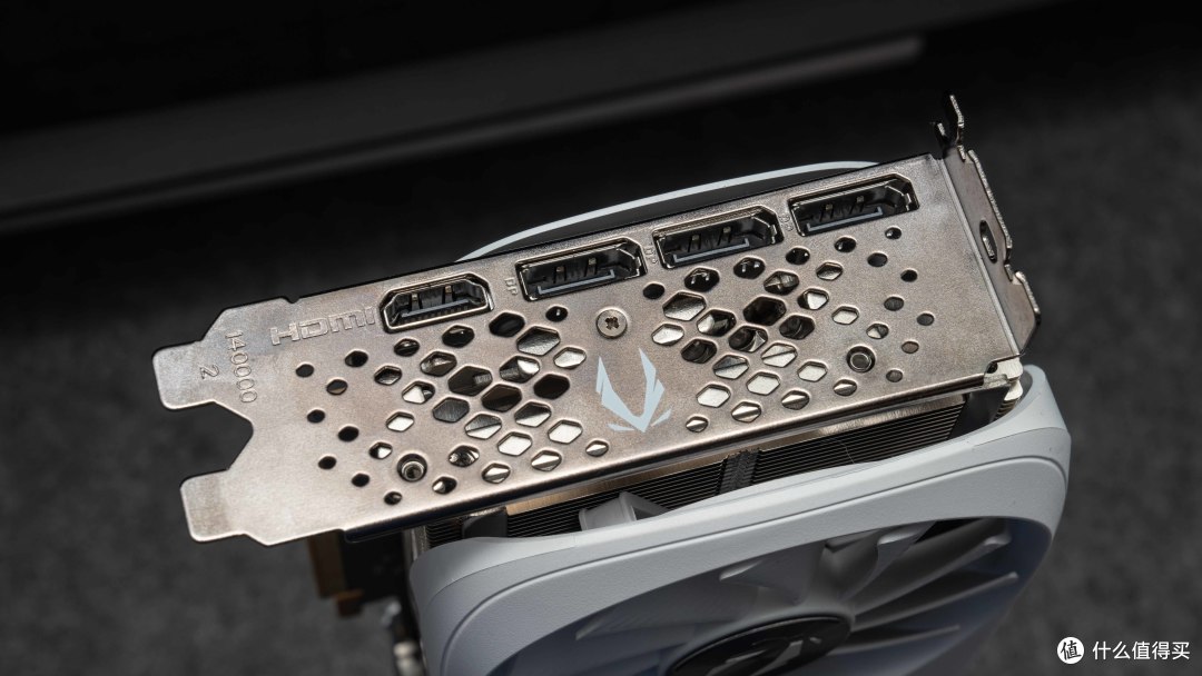 40系Z值得购买的显卡｜索泰RTX 4080s_显卡_什么值得买