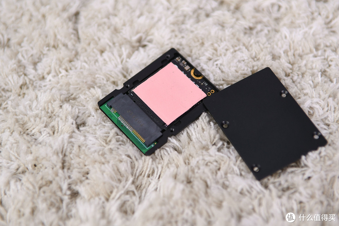 也许CFE存储卡才是本来面目！上手海康存储DK4000固态硬盘_固态硬盘_什么值得买