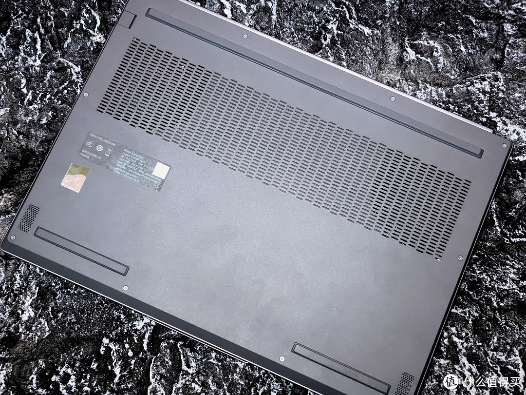 模具升级，内有乾坤——联想Y7000P 2024款评测_普通笔记本_什么值得买