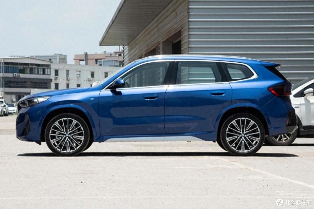我想买宝马X1 2.0T低配版，全款多少钱？家用值得入手吗？_紧凑型SUV_什么值得买