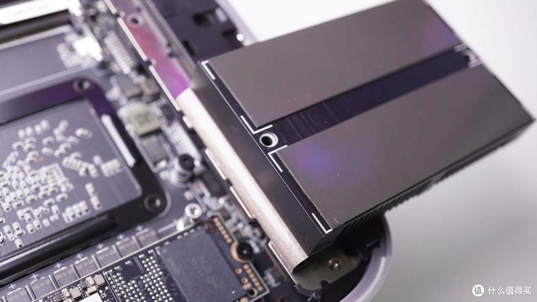 果味十足，未来可图 - 零刻SER8开箱评测_台式机_什么值得买