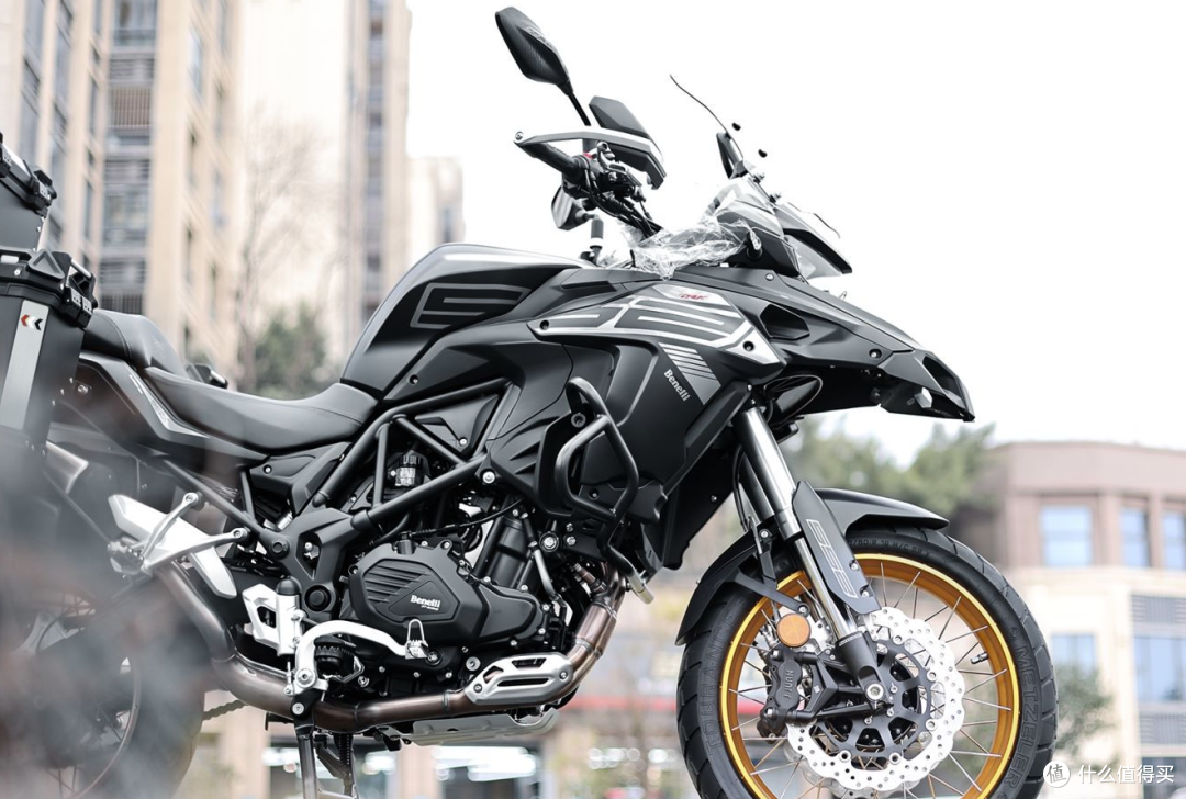 32680元起升级不加价，TRK 552X全新动力配置拉满，你会买吗？_摩托车整车_什么值得买