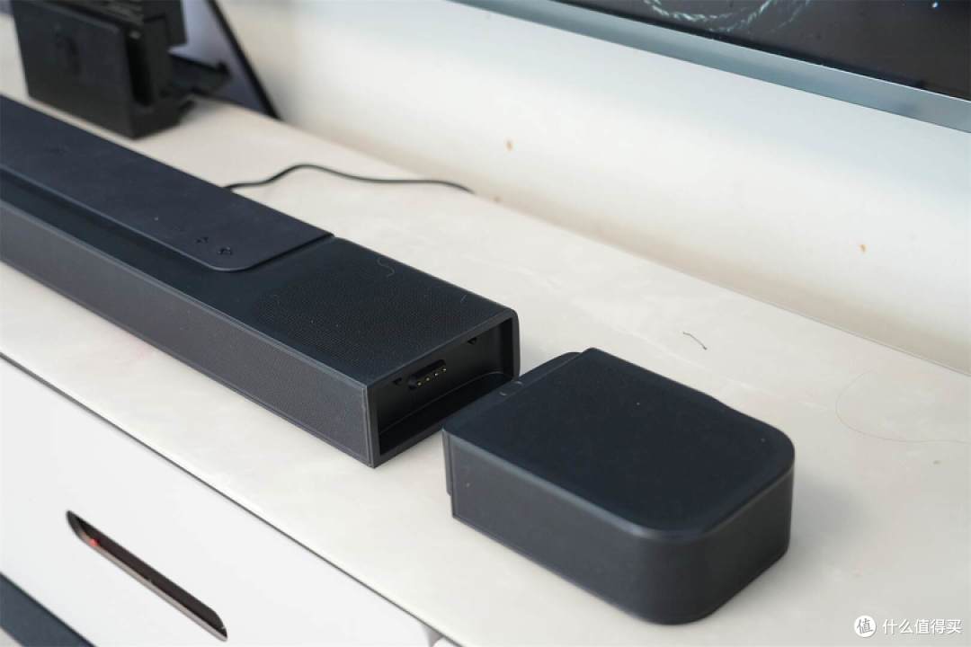 JBL BAR1000回音壁：建造自己的电影院，880W 3D环绕声，极致音效体验！_回音壁_什么值得买