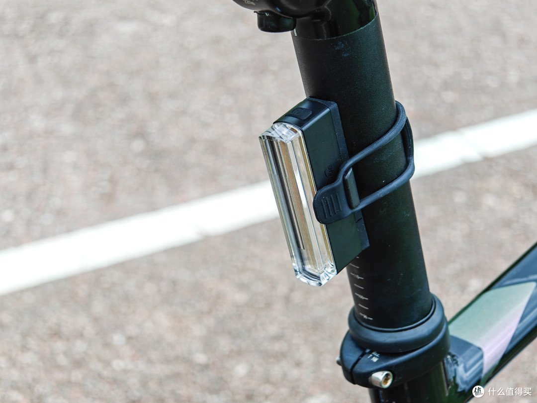 码表用户的绝佳选择——迈极炫CBL1600正向吊装车灯+SEEMEE 50尾灯组合_骑行配件_什么值得买