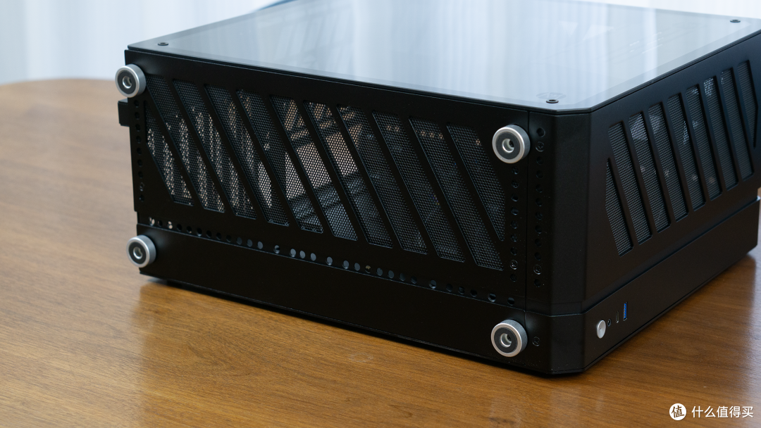 Mini战斗力！ 方糖机械大师C34PLUS、乔思伯CR3000联手，打造精致小主机！_机箱_什么值得买