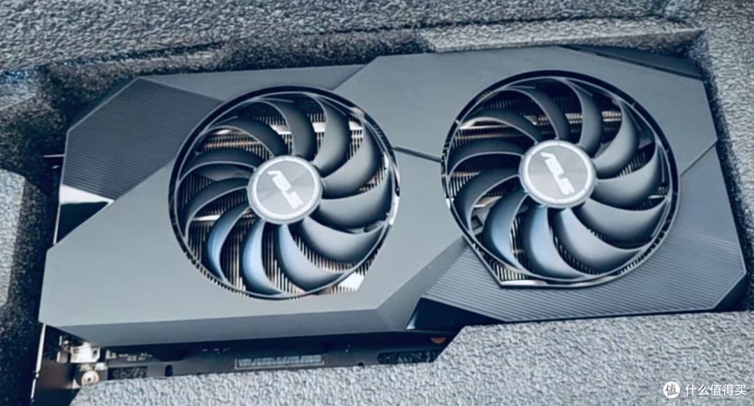 华硕显卡新宠儿：Dual RX 6750 GRE 12G，你值得拥有！_显卡_什么值得买