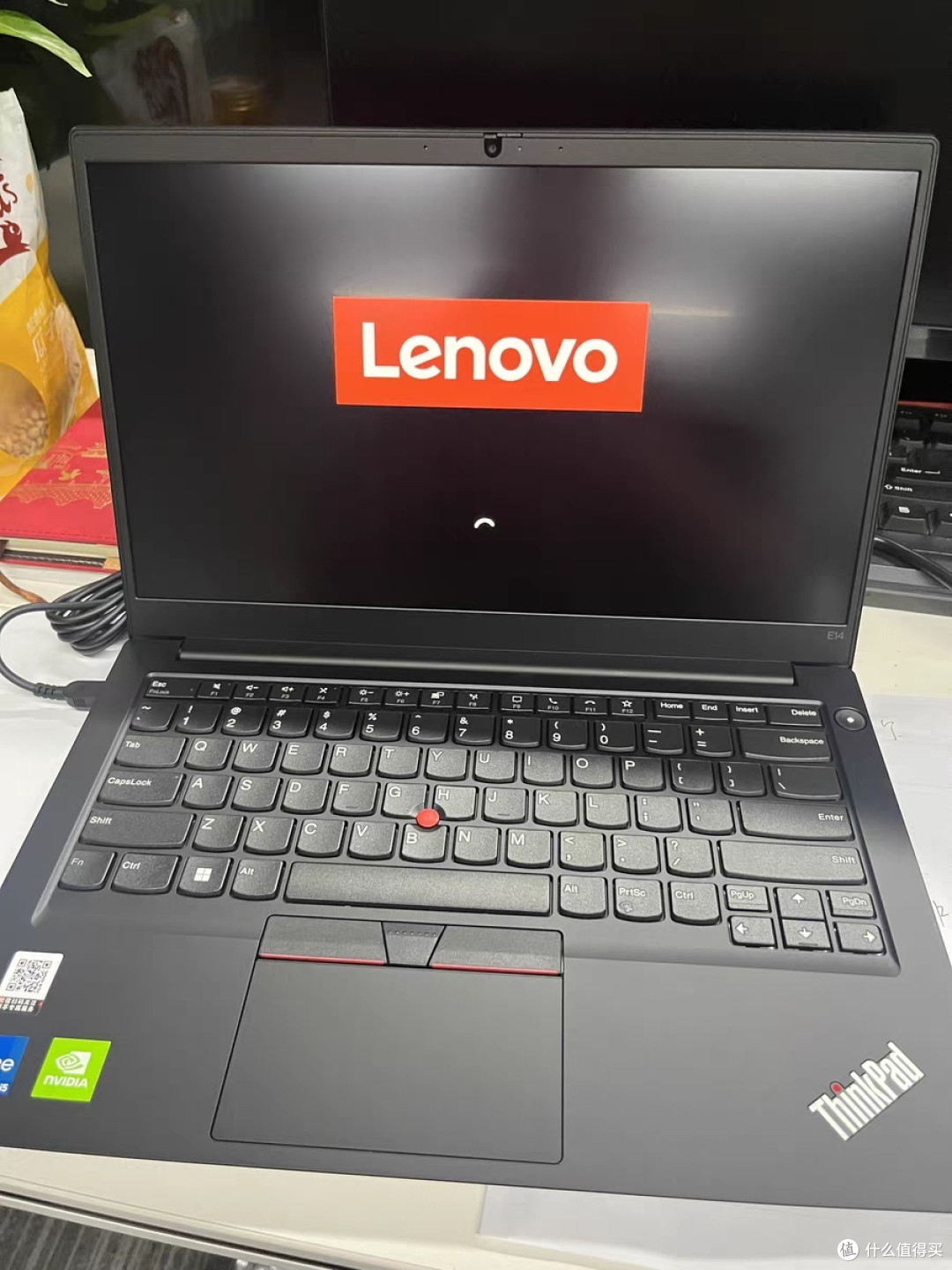 "2024款联想ThinkPad E系列酷睿i5/Ultra5/7 15.6英寸商务轻薄本 - 办公新风尚，_笔记本电脑_什么值得买