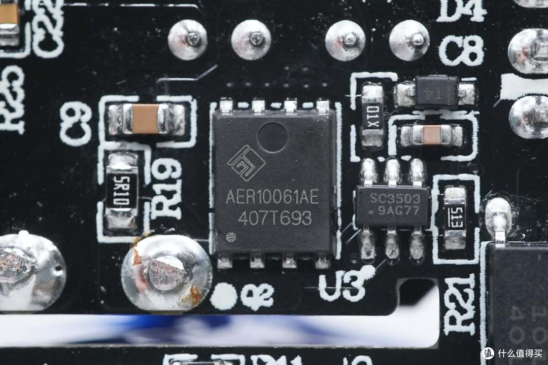 拆解报告：MI小米67W 2C1A氮化镓快充插线板CXB6-3QM_插排_什么值得买