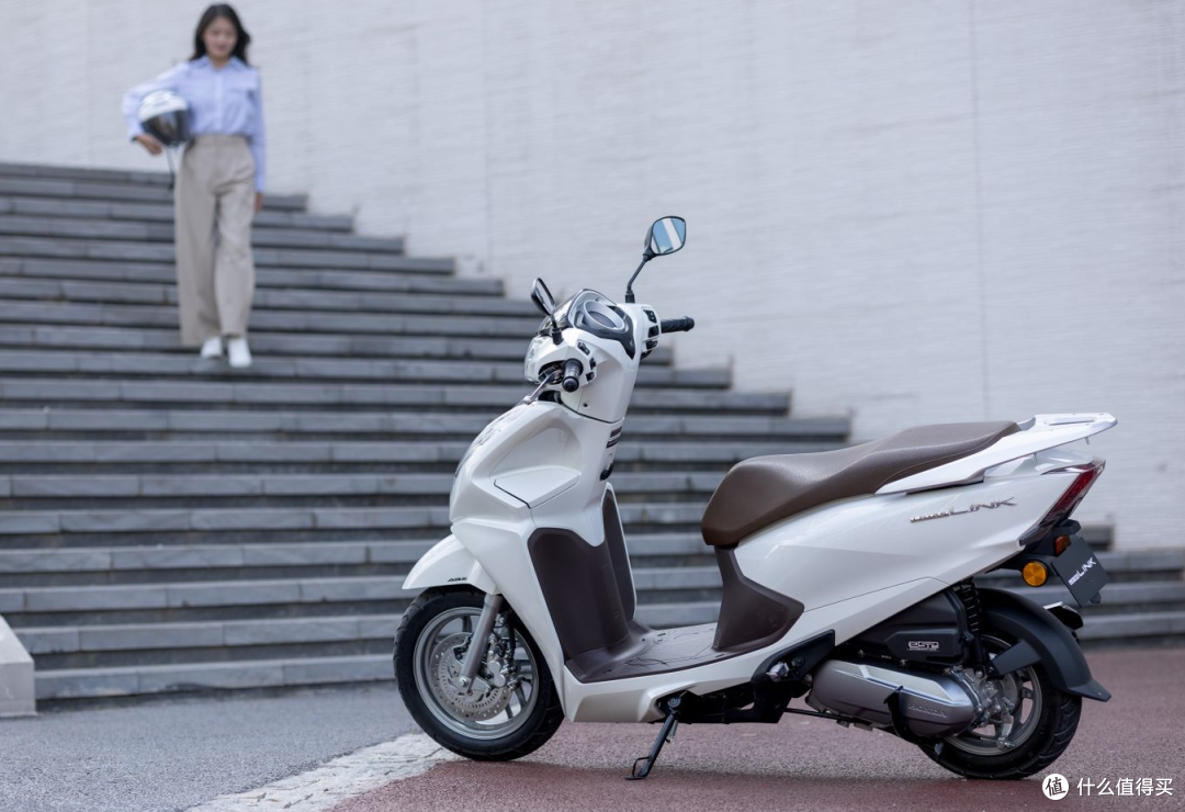 “万元踏板王者”五羊本田 LD125 LINK，CBS和ABS版同时上线_摩托车整车_什么值得买
