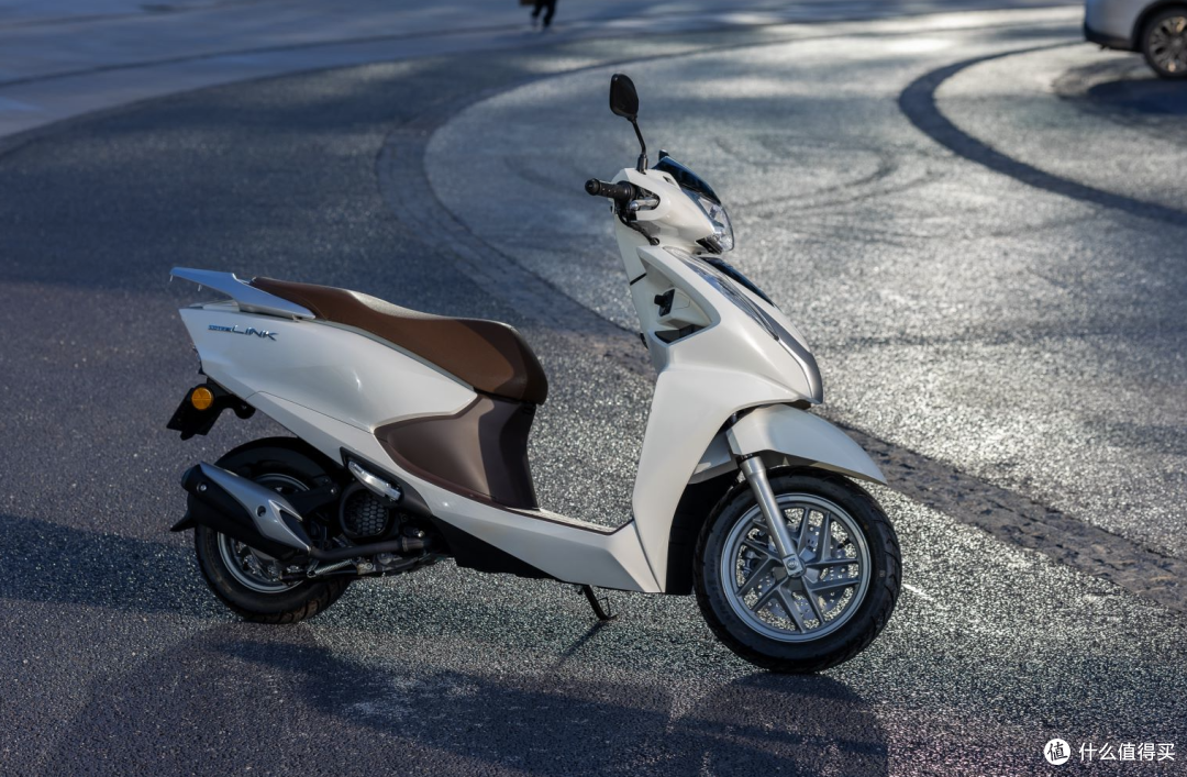 “万元踏板王者”五羊本田 LD125 LINK，CBS和ABS版同时上线_摩托车整车_什么值得买