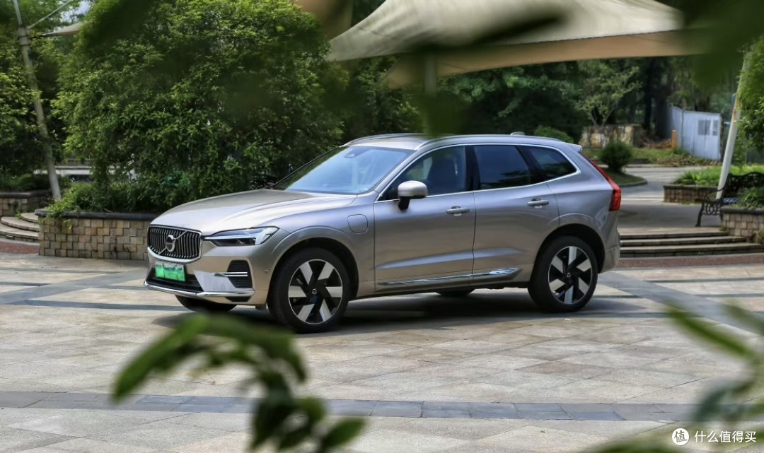 2025款沃尔沃XC60插混版上市，售价52.39万-60.39万元_SUV_什么值得买
