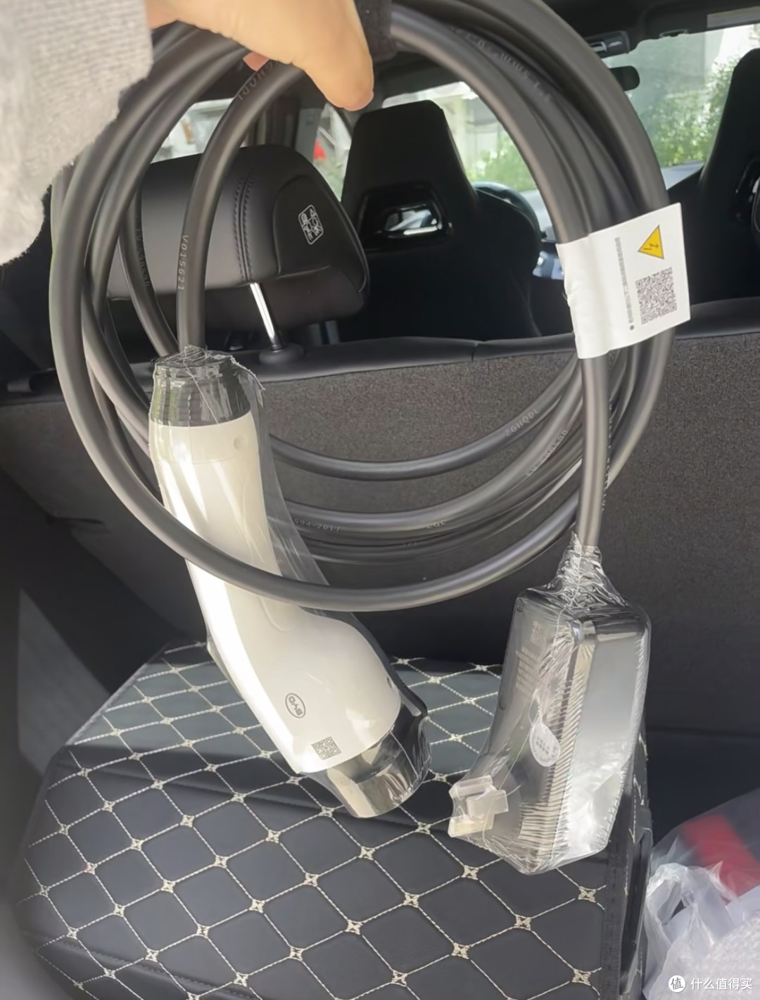 比亚迪海狮07EV充电方法有哪些？需要多久充满电？按键使用小技巧_汽车充电装备_什么值得买