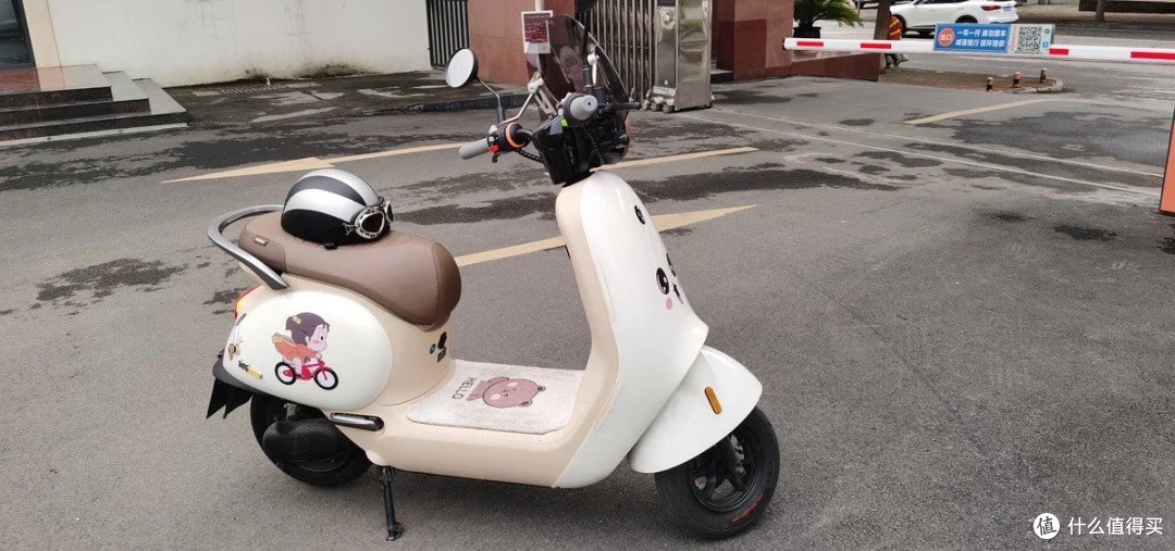 九号Q85C电动摩托车：智能出行新选择_电动车整车_什么值得买