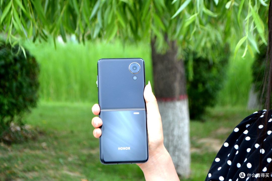 不吹不黑，只谈体验！用了半个月荣耀Magic V Flip这些体验比苹果好_安卓手机_什么值得买